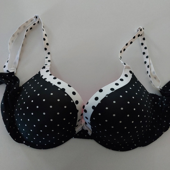 PINK Victoria's Secret | Intimates & Sleepwear | Pink Bra | Poshmark